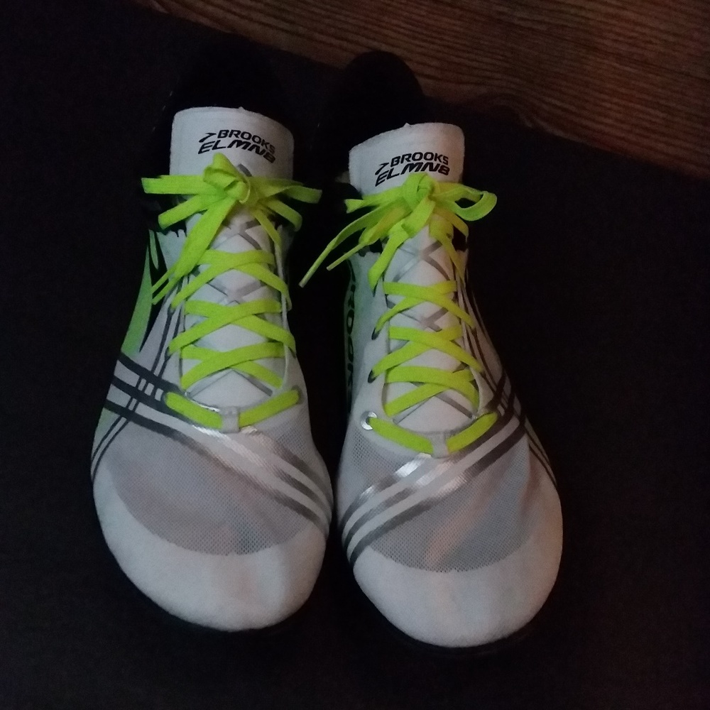 Brooks Track Cleats Spikes Elmn8 V3 Trainers Shoes - Gem